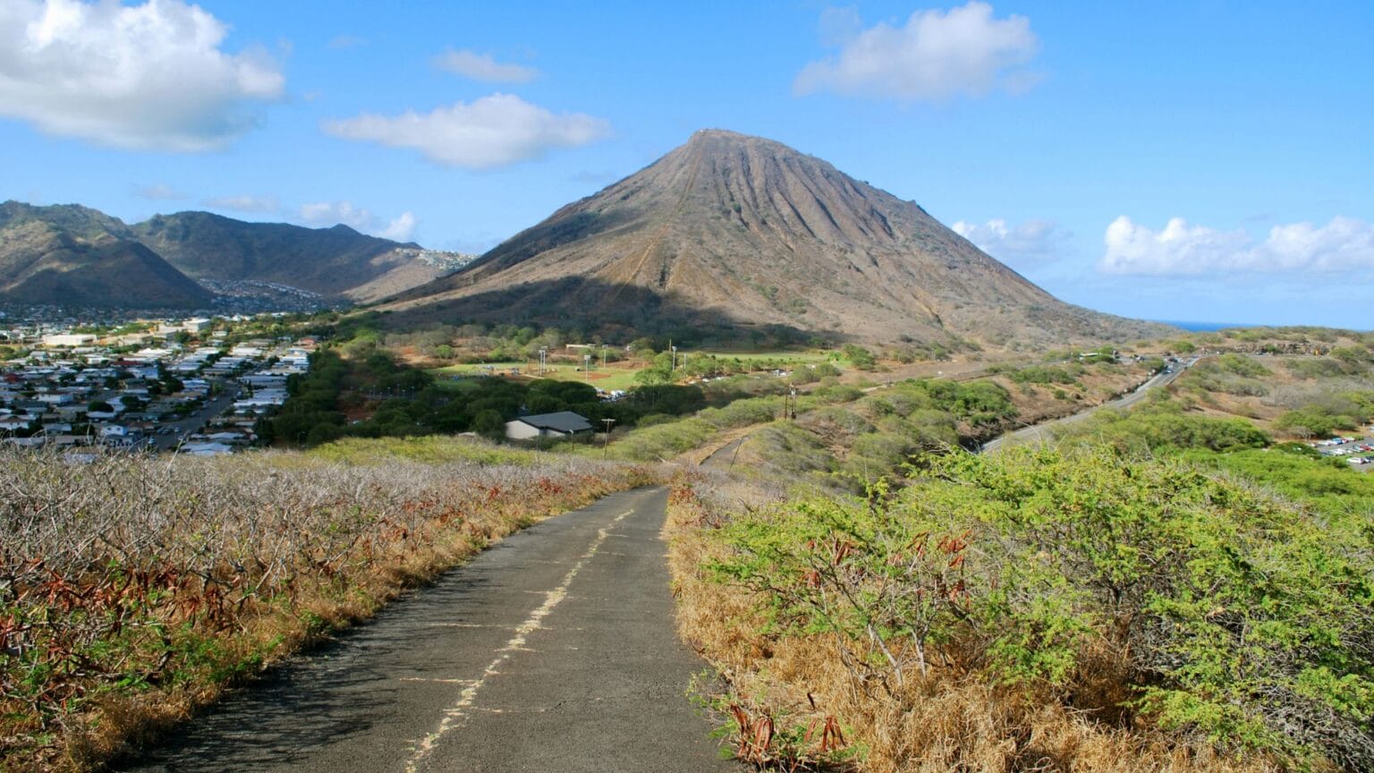 Railroad Hike Oahu: Unveiling Koko Crater's Historic Trail - Real ...