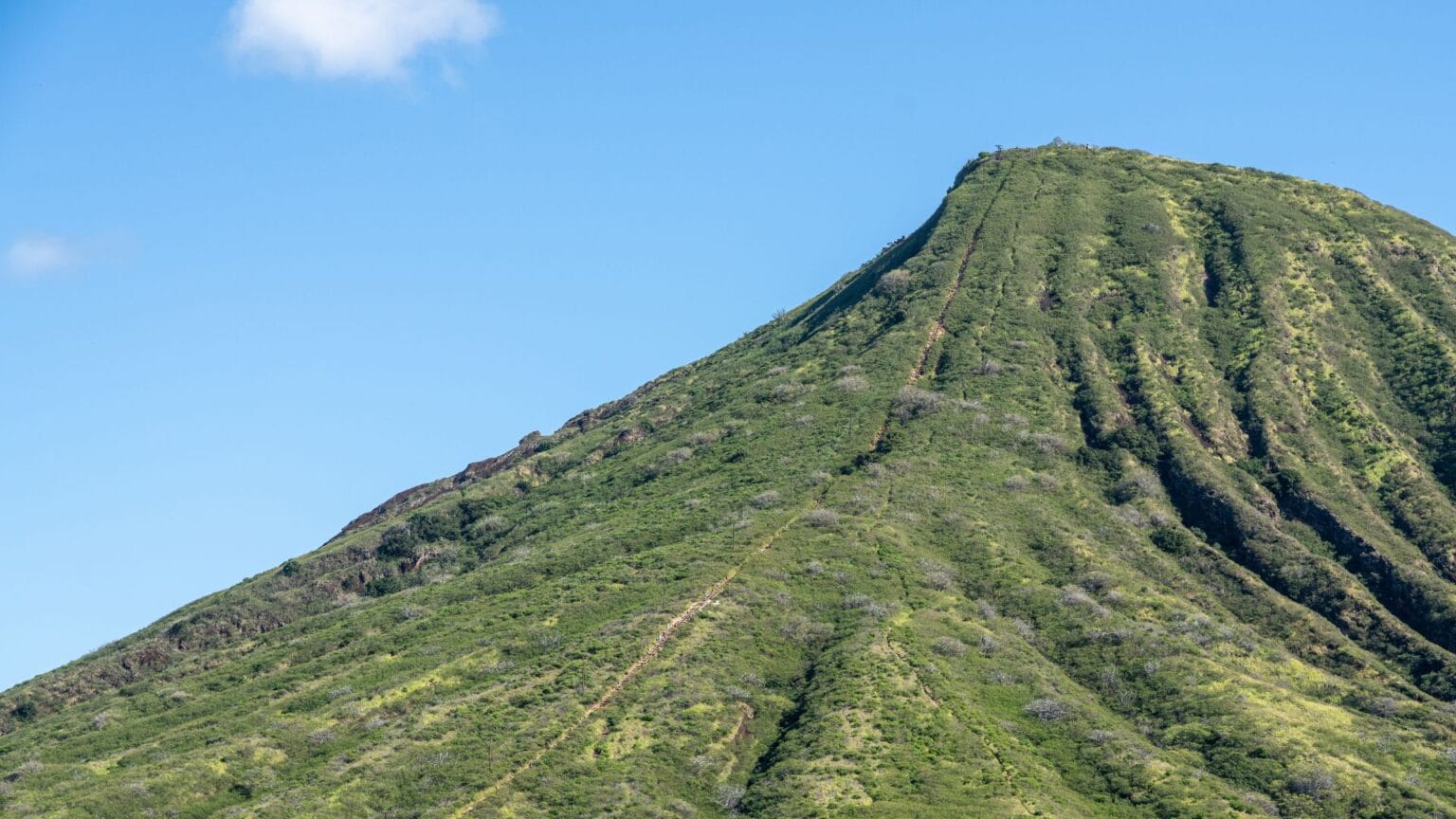 Hiking In Oahu: 10 Best Trails And Hikes - Real Hawaii Tours